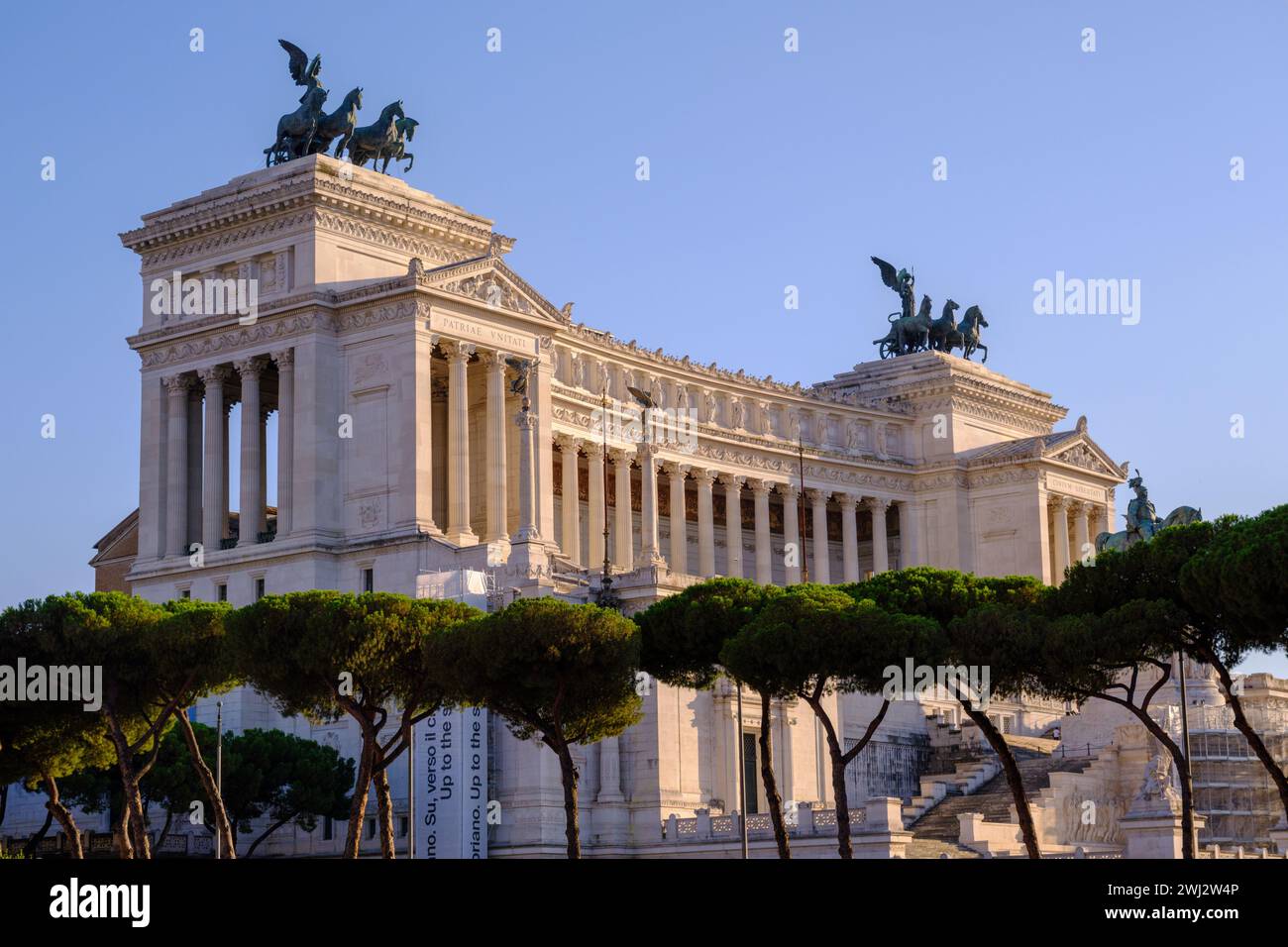 Monumento memorial hi-res stock photography and images - Alamy