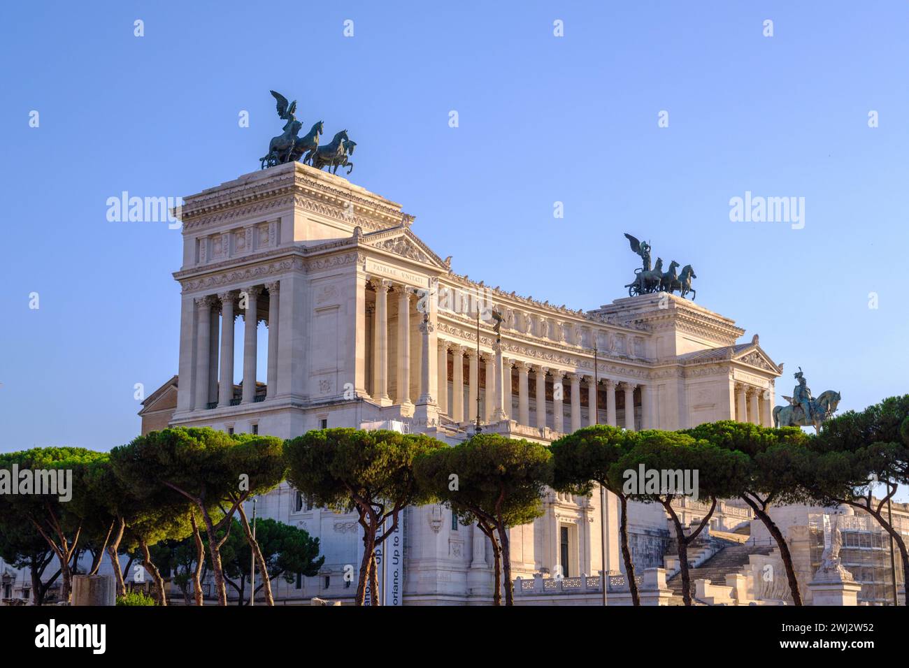 Monumento memorial hi-res stock photography and images - Alamy