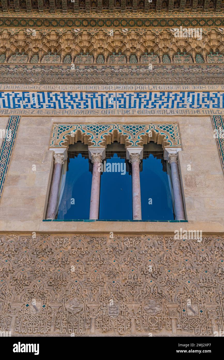 Seville alcazar wall fortification hi-res stock photography and images ...