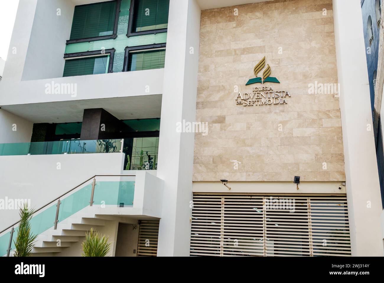 Seventh day adventist church hi-res stock photography and images - Alamy