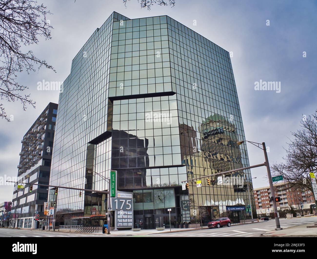 175 On The Park building in downtown Columbus Ohio USA 2024 Stock Photo ...
