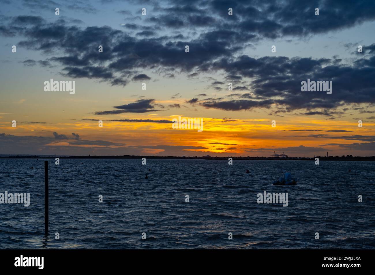Sunset from Chalkwell Beach Southend-on-Sea Stock Photo - Alamy