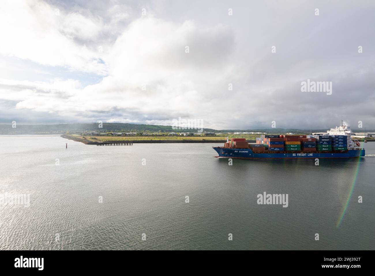 Container ship BG Diamond leaving Belfast Port Stock Photo - Alamy
