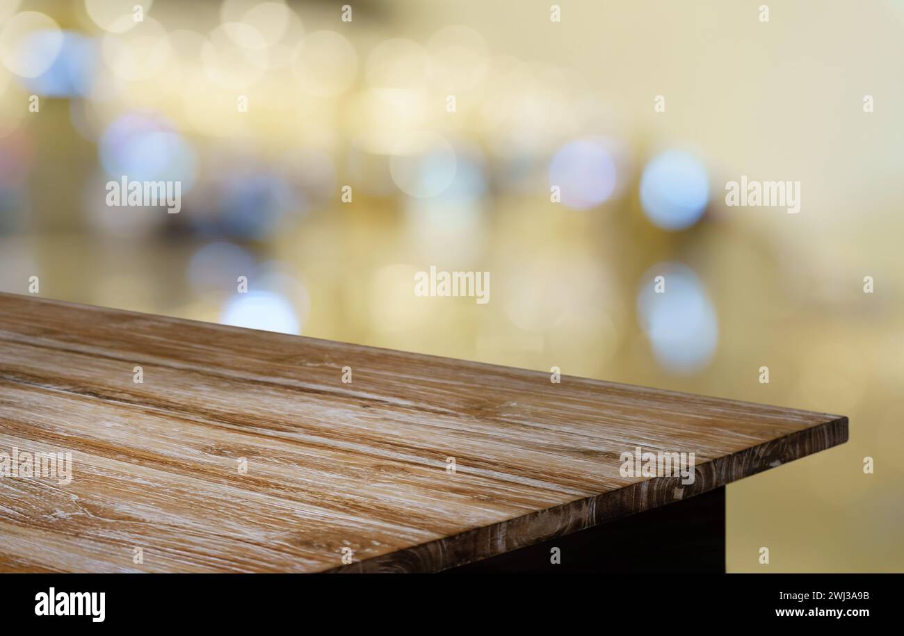 Empty wood table top and blur of out door garden background Empty ...