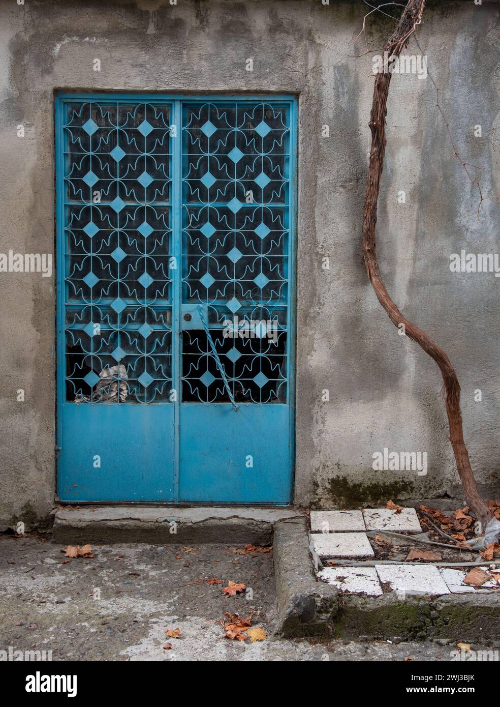 Cyprus doors hi-res stock photography and images - Alamy