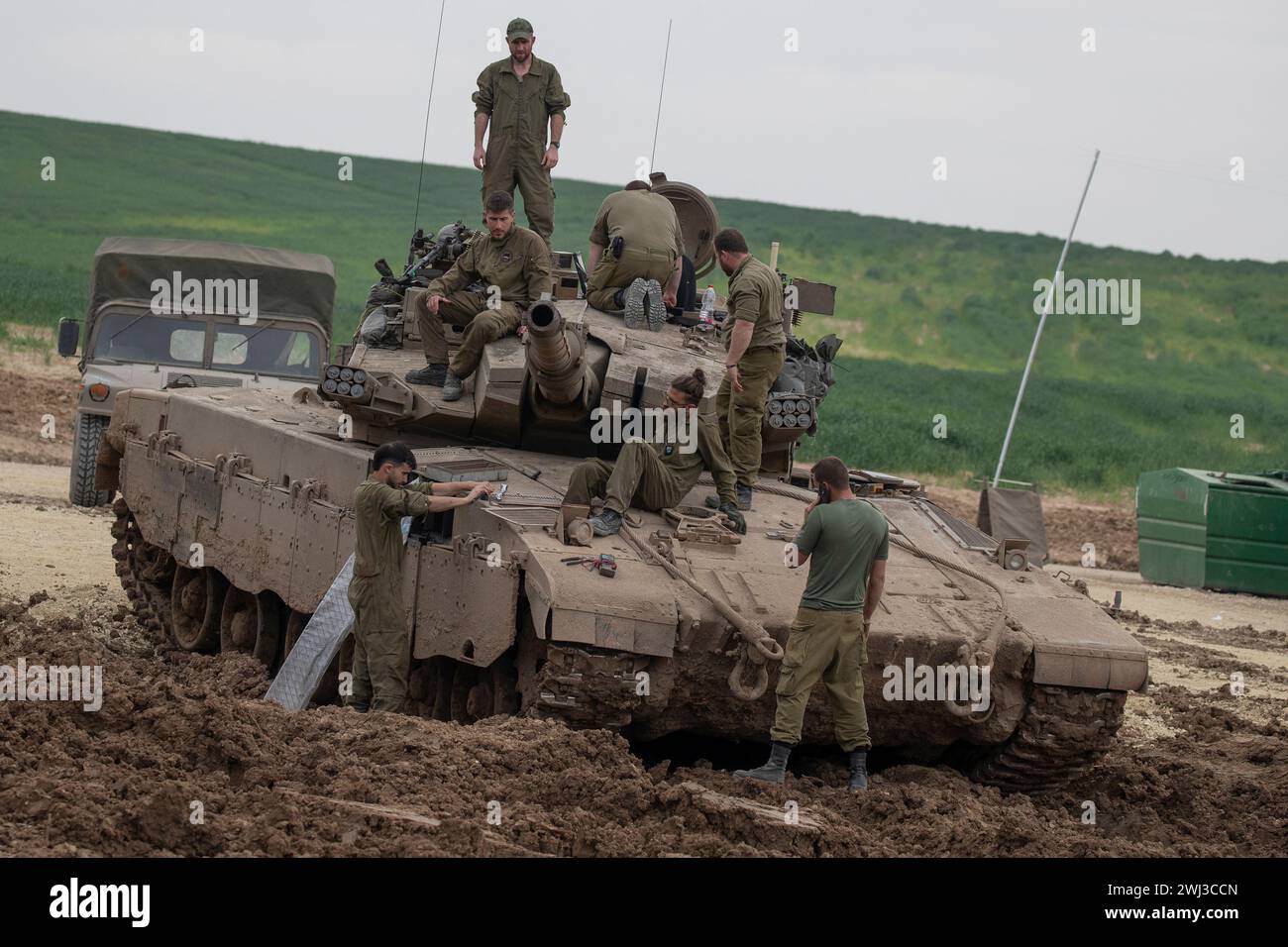 Southern Israel, Israel. 12th Feb, 2024. Israeli soldiers on a Merkava ...