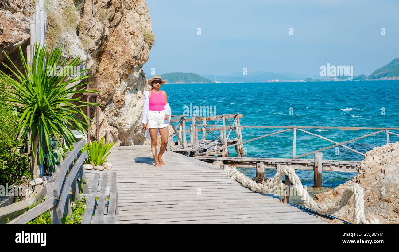 Ko Kham Island Sattahip Chonburi Samaesan Thailand a tropical Island in ...