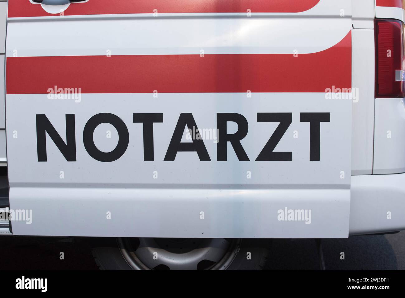Notarztwagen hi-res stock photography and images - Alamy