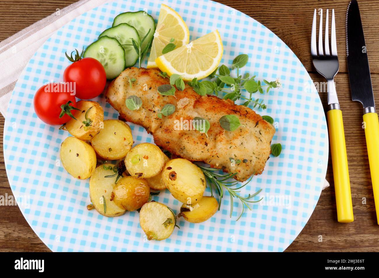 Rosemary fried fish hi-res stock photography and images - Alamy