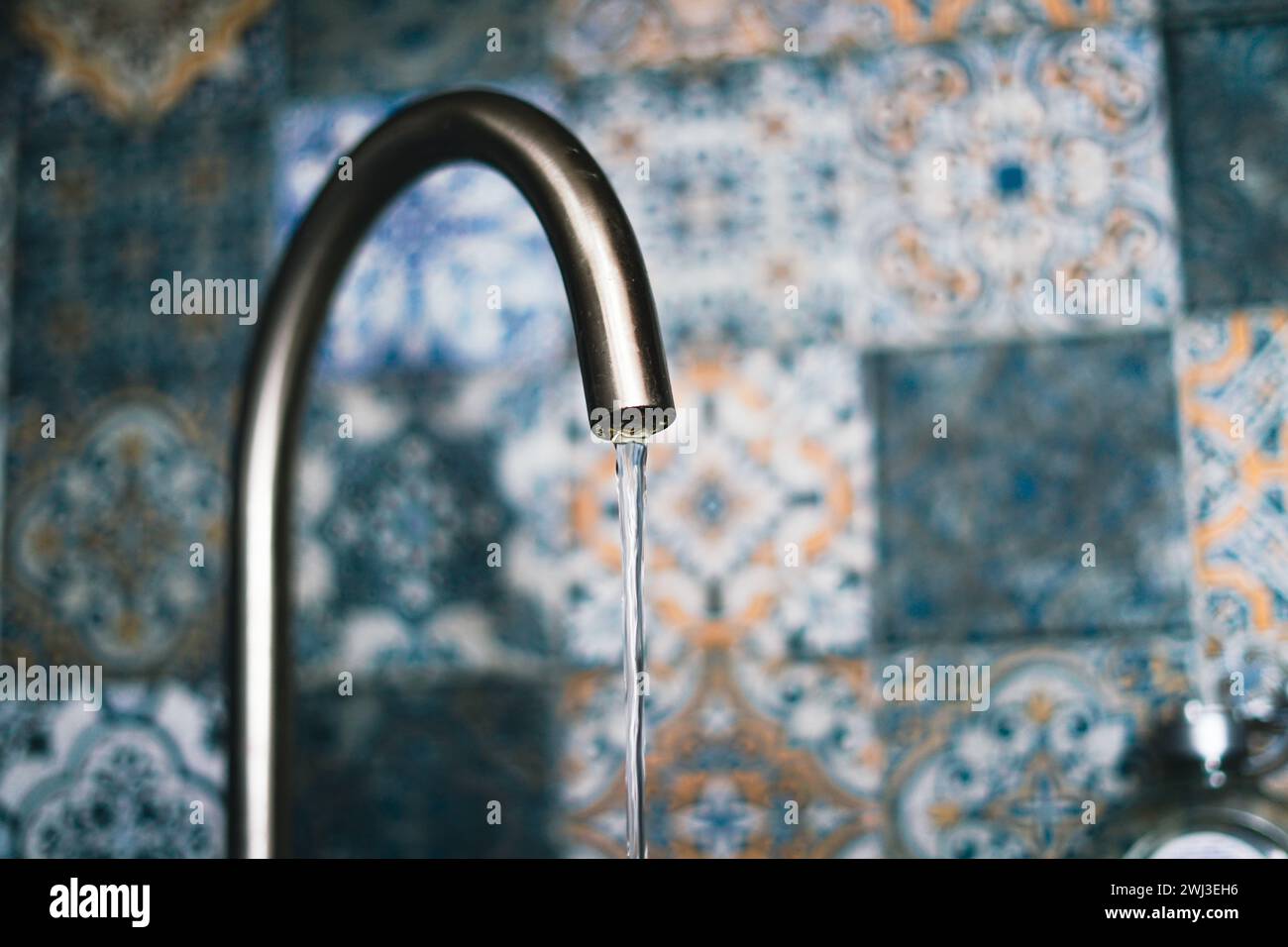 Modern kitchen tap hi-res stock photography and images - Alamy