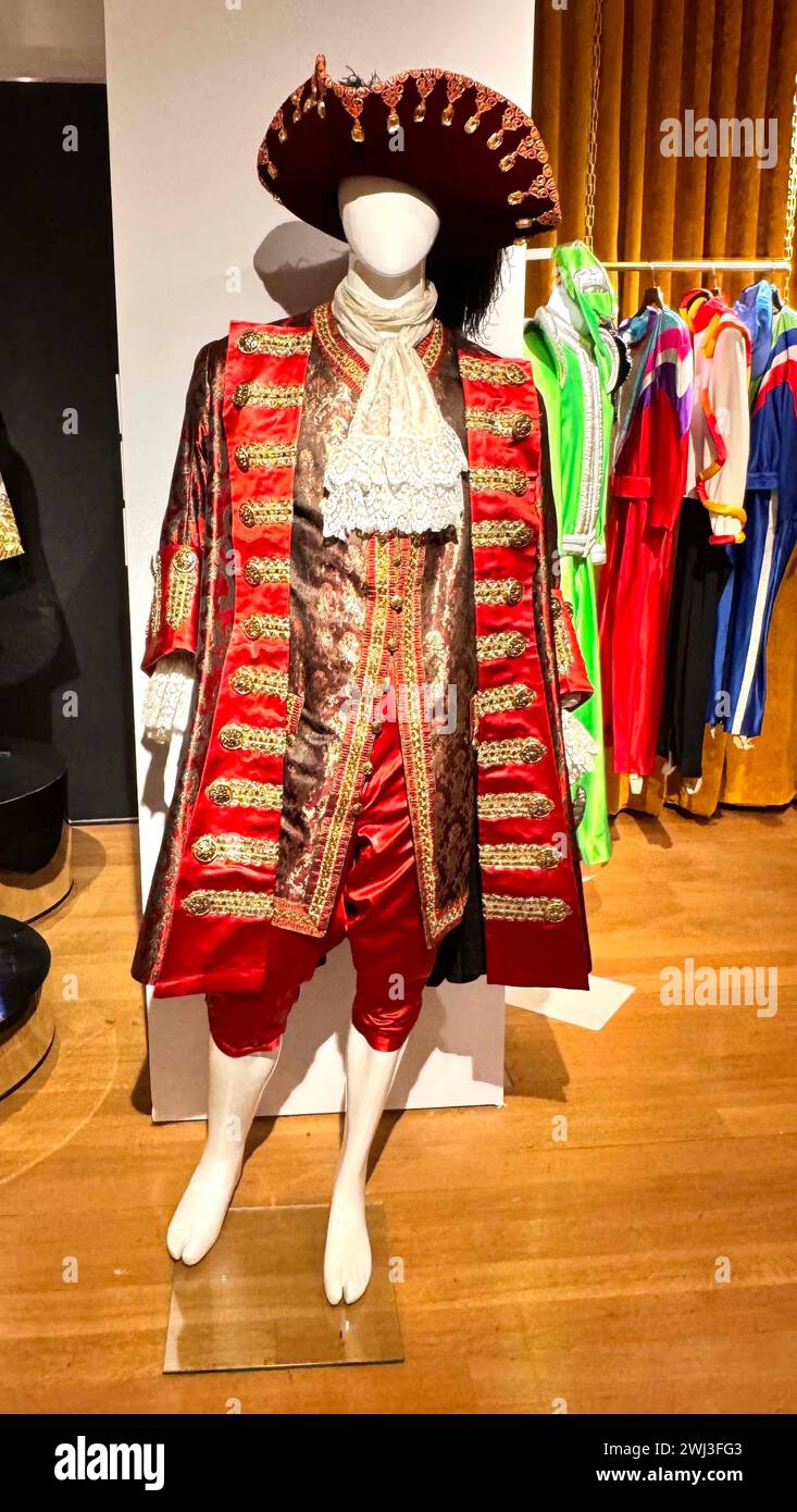 Elton john fancy dress hi-res stock photography and images - Alamy