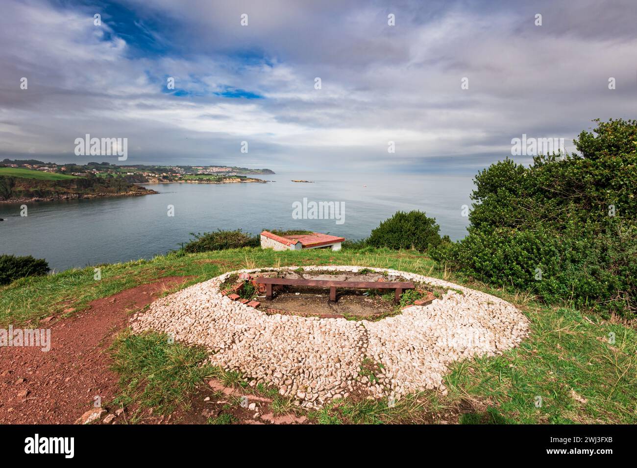 Mild weather hi-res stock photography and images - Alamy