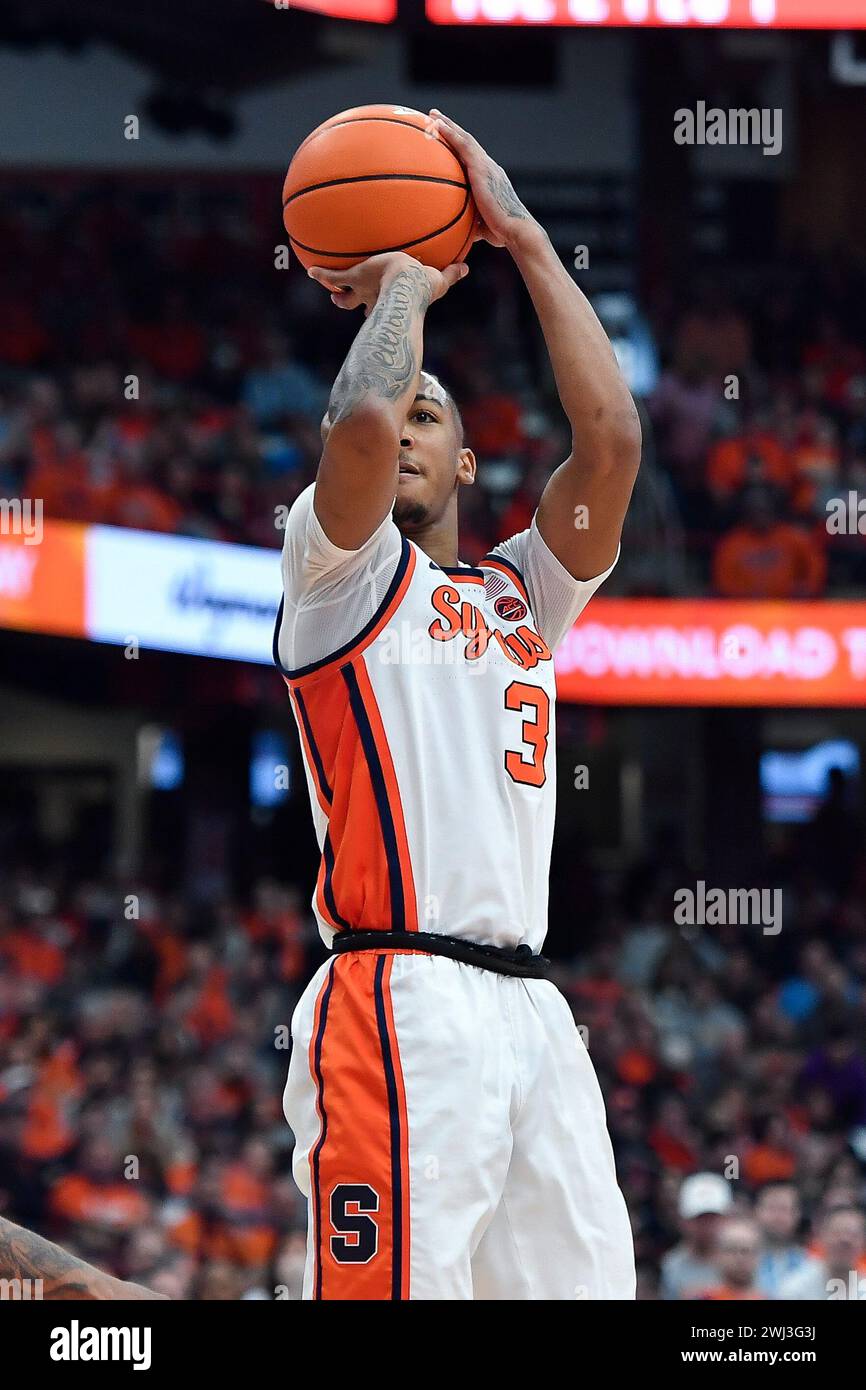 Syracuse guard Judah Mintz (3) shoots during the second half of an NCAA ...