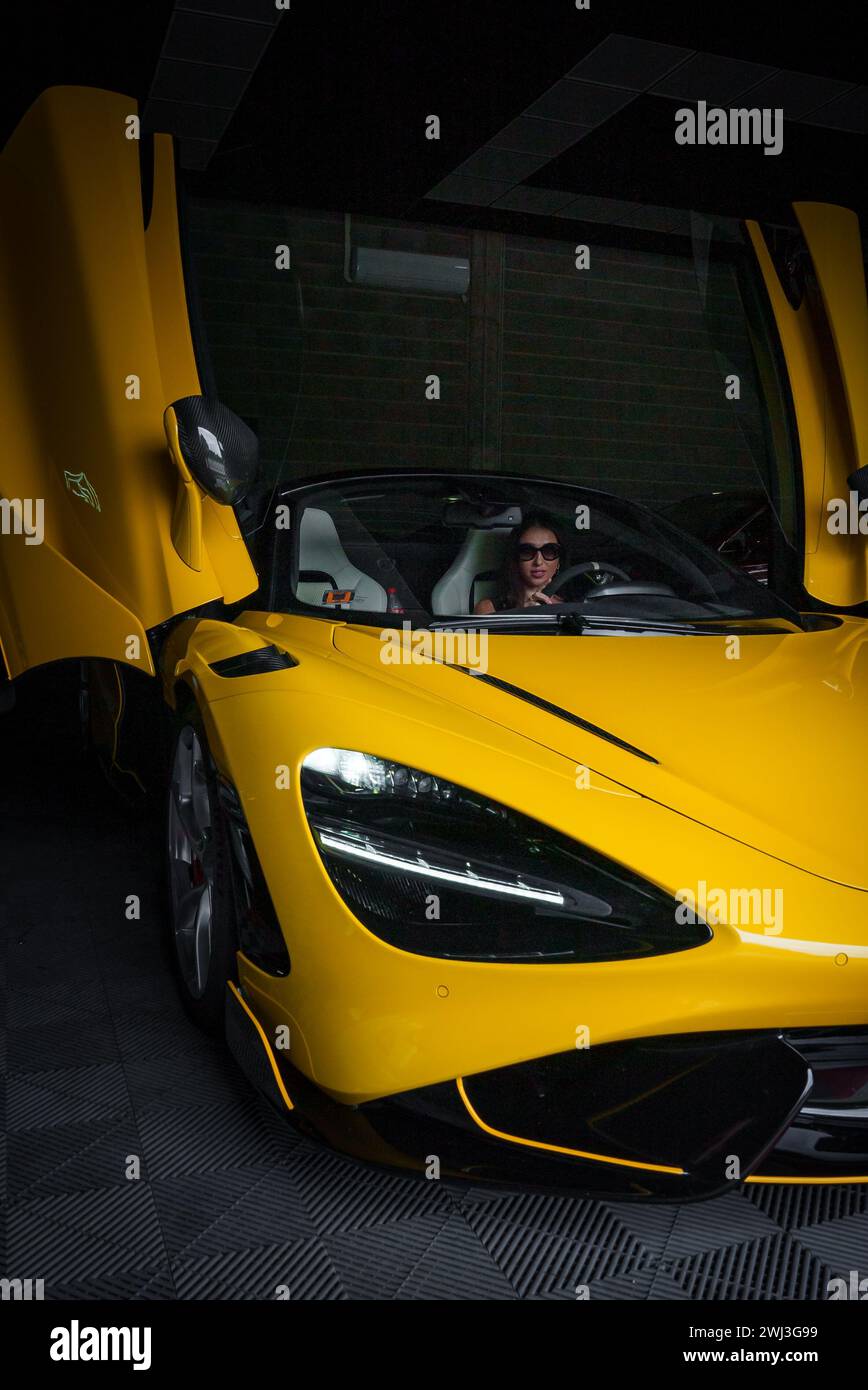 Dihedraldoor hi-res stock photography and images - Alamy