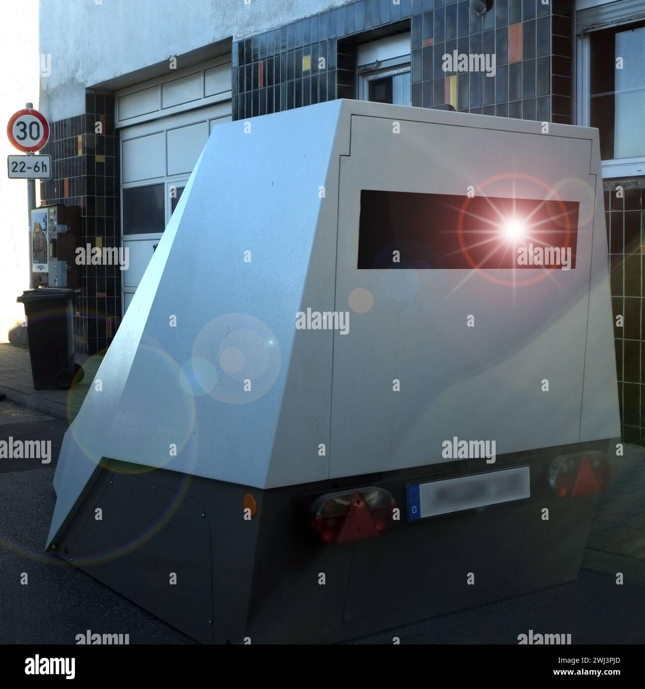 Speed camera trailer hi-res stock photography and images - Alamy