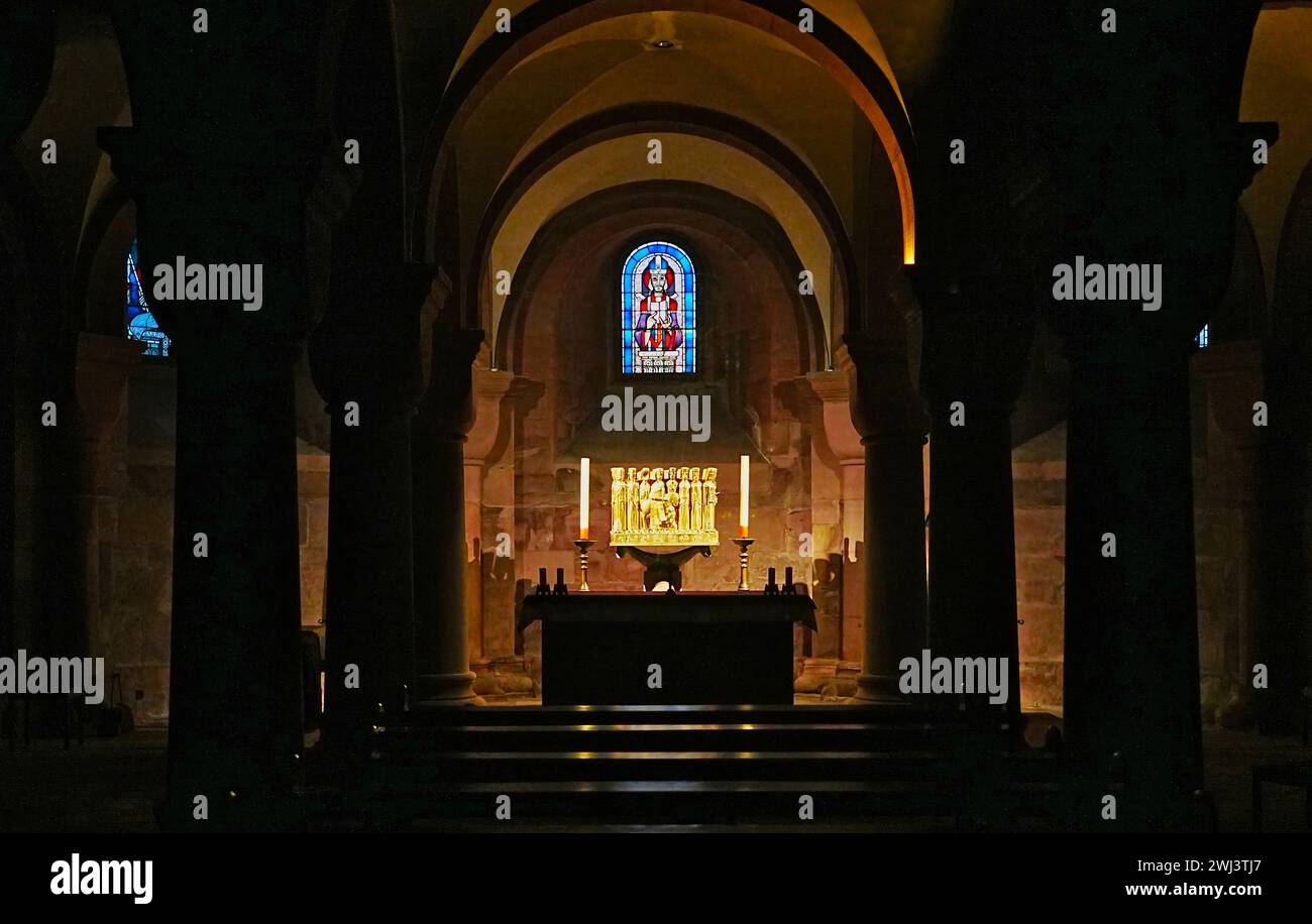 Catholic Cathedral of Mainz; East Crypt Stock Photo - Alamy