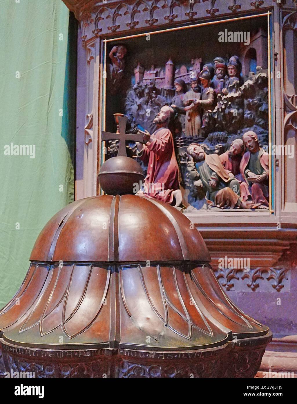 Catholic cathedral in Mainz; baptismal font 14th century Stock Photo ...