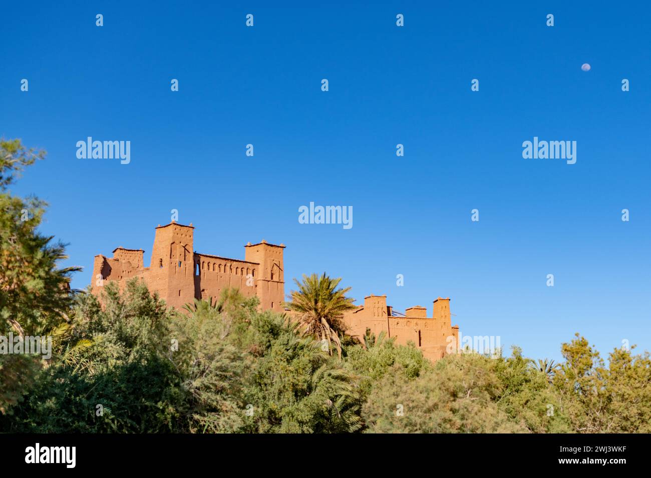 Traditional moroccan ksar ait hi-res stock photography and images - Alamy