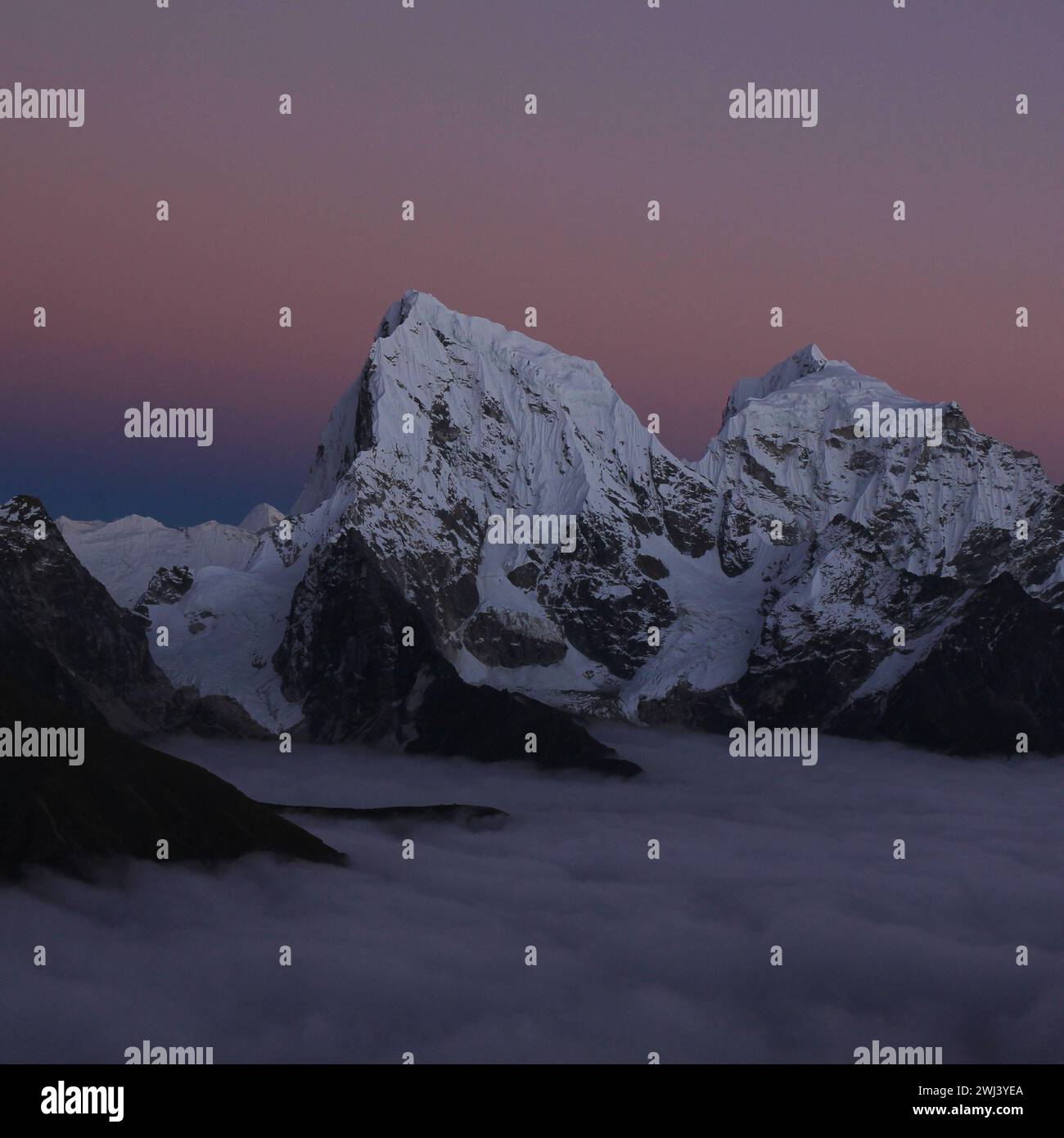 Nightfall in the Himalayas. Mount Cholatse and Tobuche, Nepal Stock ...