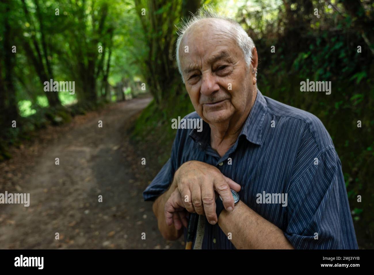 Old man with cycle hi-res stock photography and images - Alamy