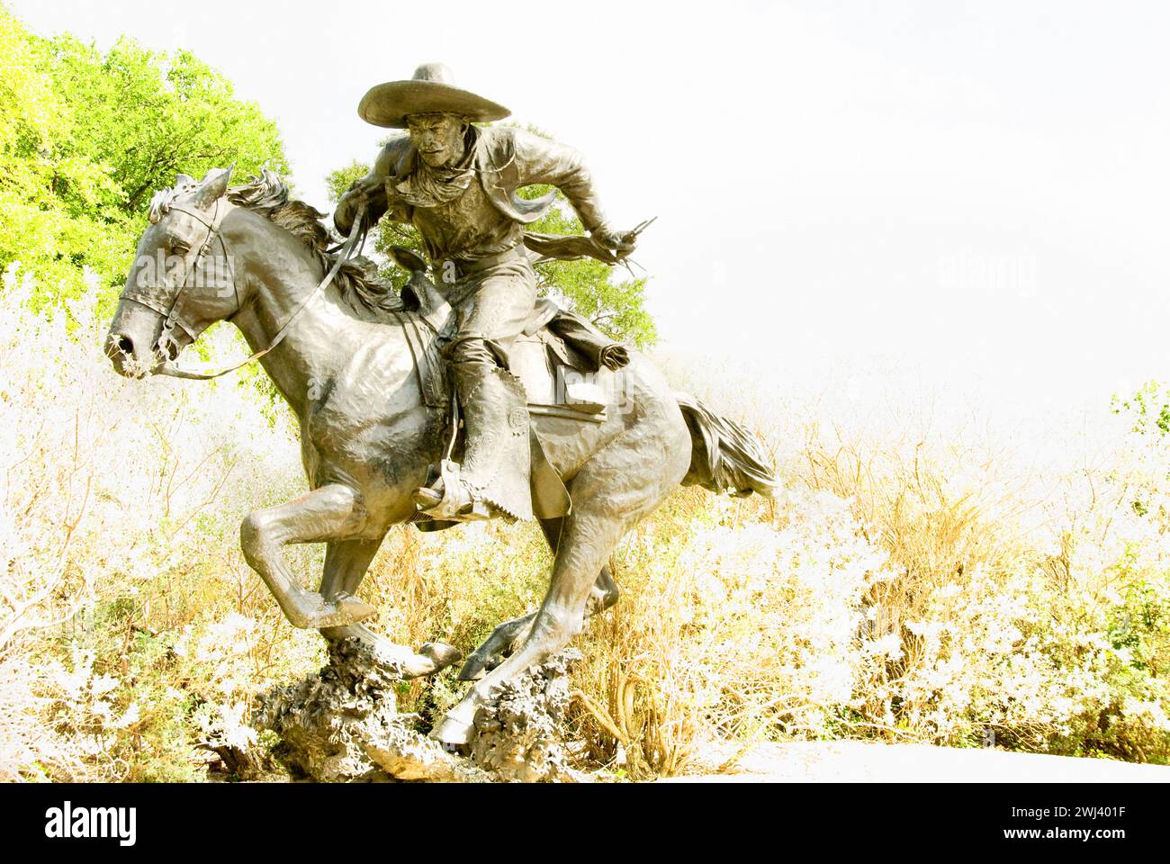 Pioneer Plaza Cattle Drive is the world's largest bronze monument. The ...