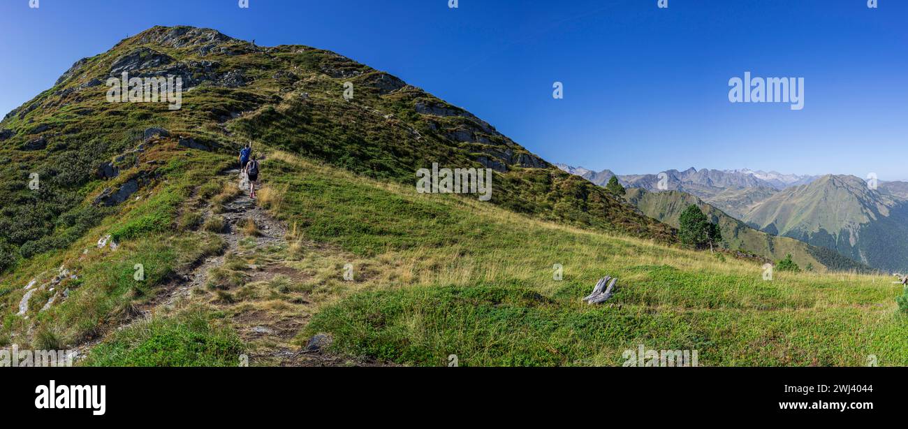 Ascending steps hi-res stock photography and images - Alamy