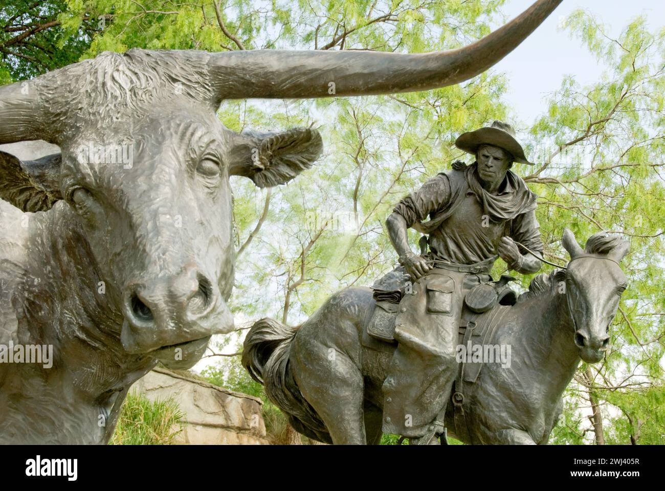 Pioneer Plaza Cattle Drive is the world's largest bronze monument. The ...