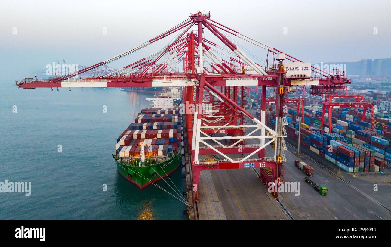 QINGDAO, CHINA - FEBRUARY 12, 2024 - Container loading and unloading at ...