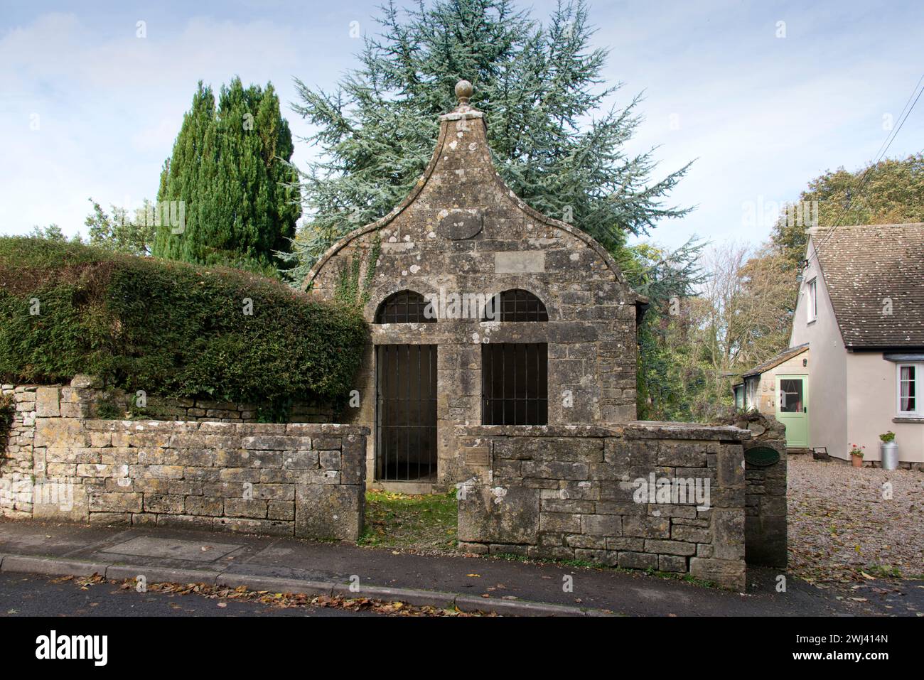 Village lock-ups. Bisley, Gloucestershire, built in 1824 with 2 cells and in use till the 1850's ...