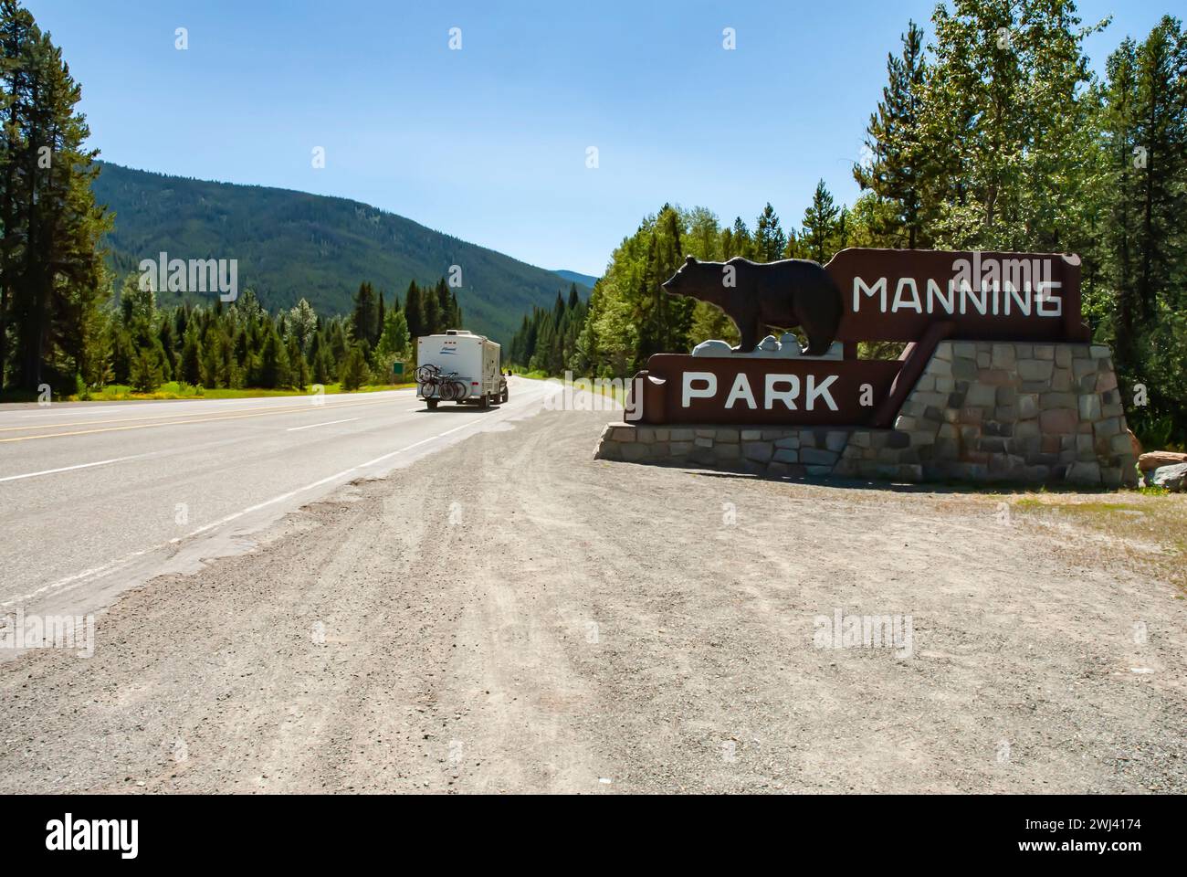 Entrance gate signs hi-res stock photography and images - Alamy