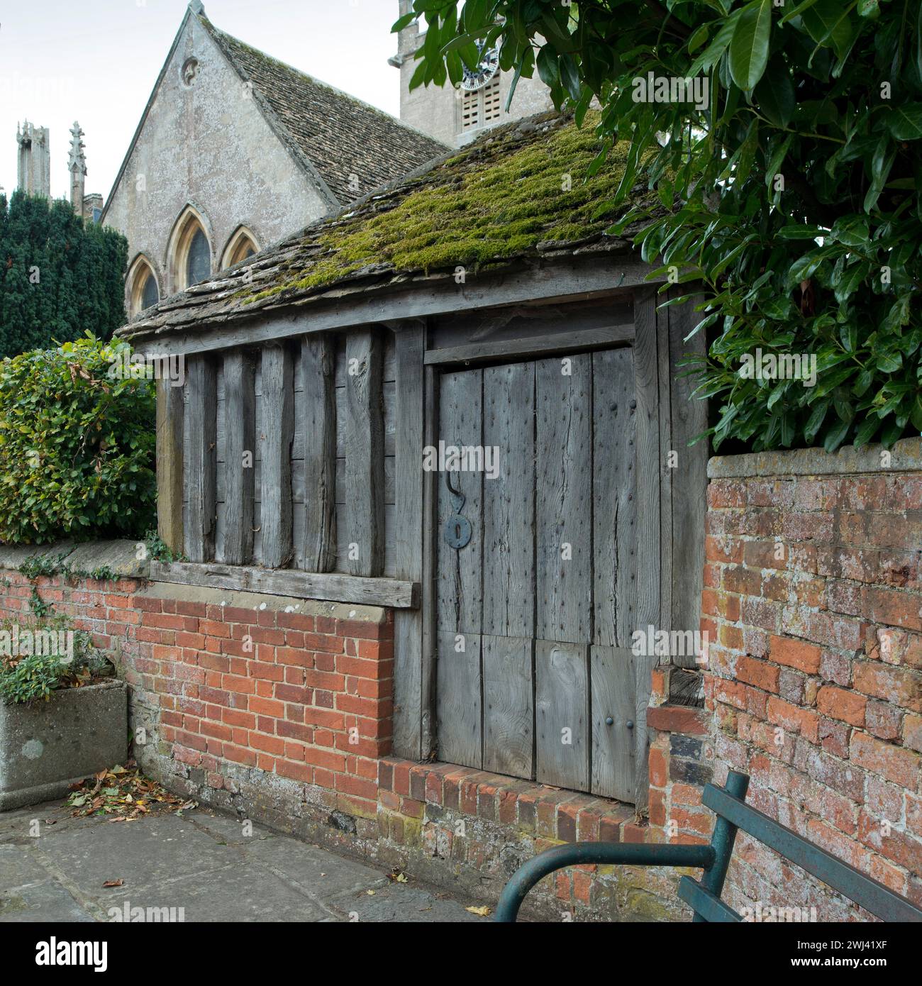 Village lock-ups. Bromham, Wiltshire, built in 1809 for £16, an unusual ...
