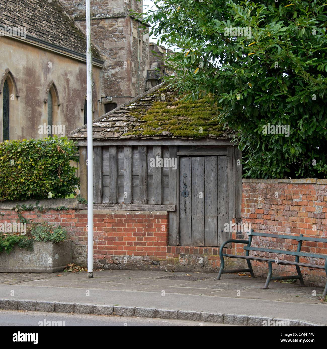 Village lock-ups. Bromham, Wiltshire, built in 1809 for £16, an unusual ...
