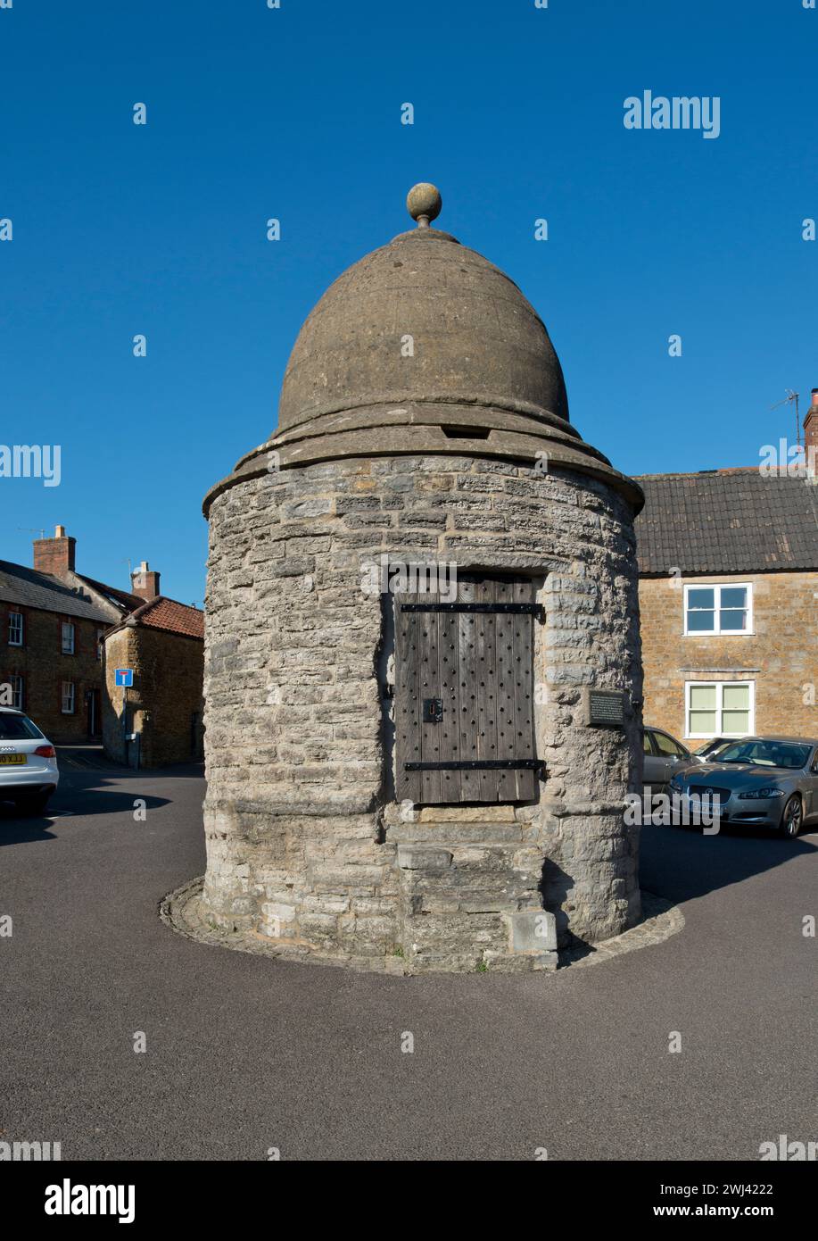 Village lock-ups. Castle Cary, Somerset, built in 1779 and known as ...