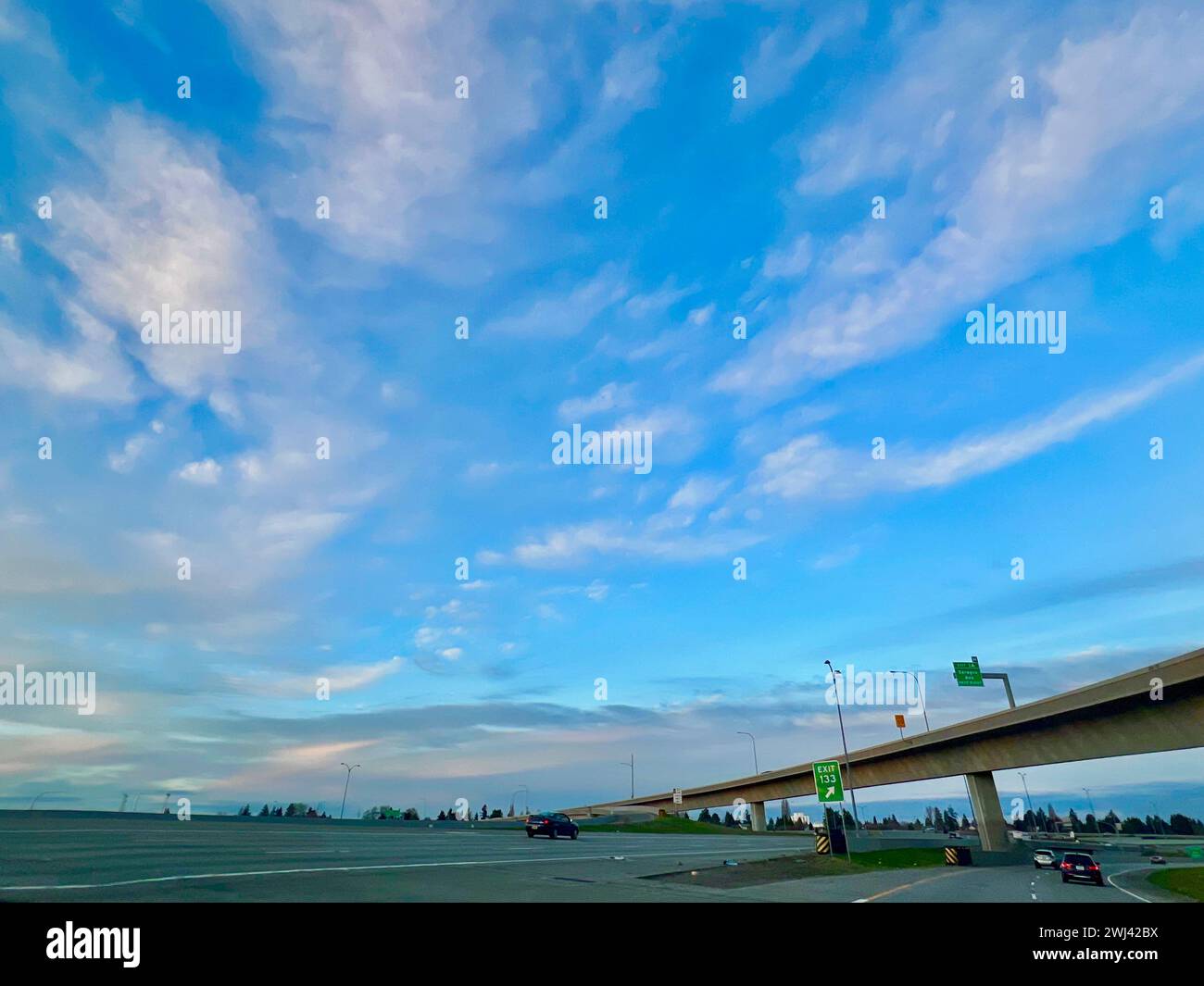 Clouds changing colors hi-res stock photography and images - Alamy