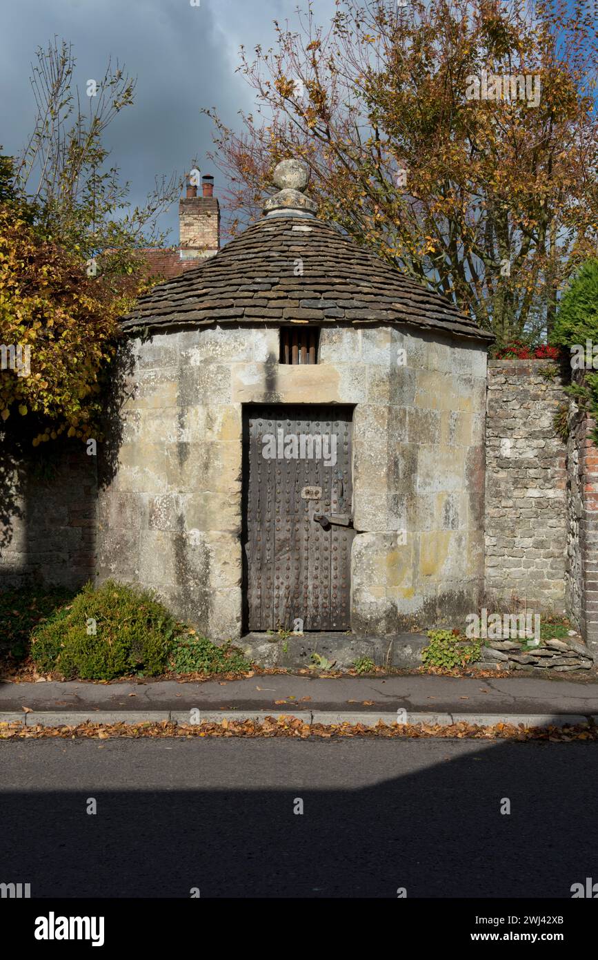 Village lock-ups. Heytesbury, Wiltshire, built in the late 18th.century ...