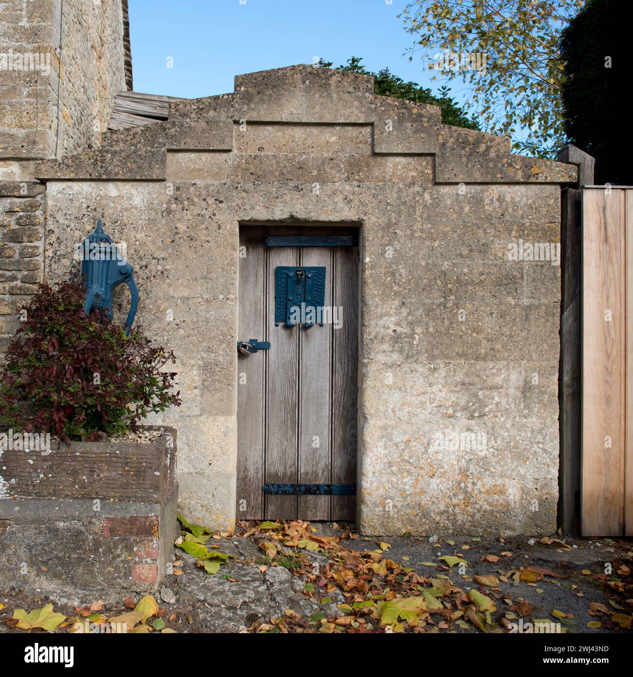 Village lock-ups.. Luckington, Wiltshire, built in the late 18th ...