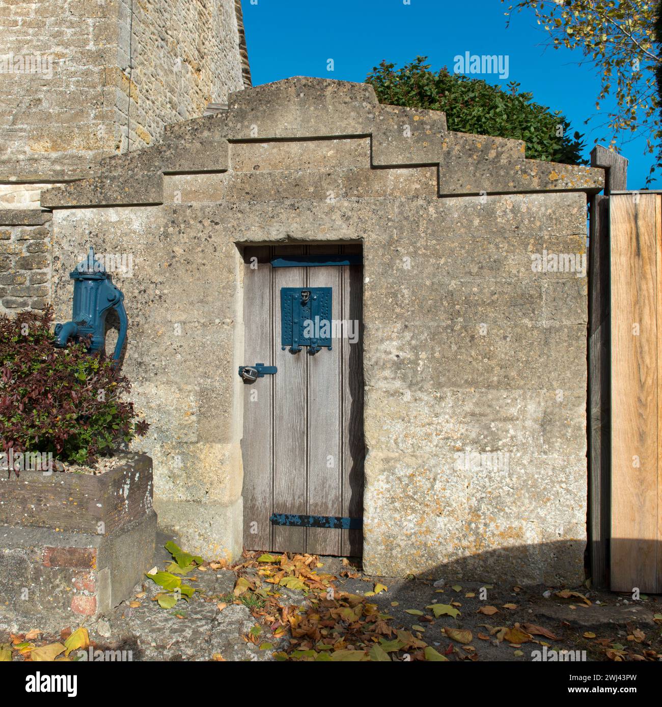 Village lock-ups.. Luckington, Wiltshire, built in the late 18th ...