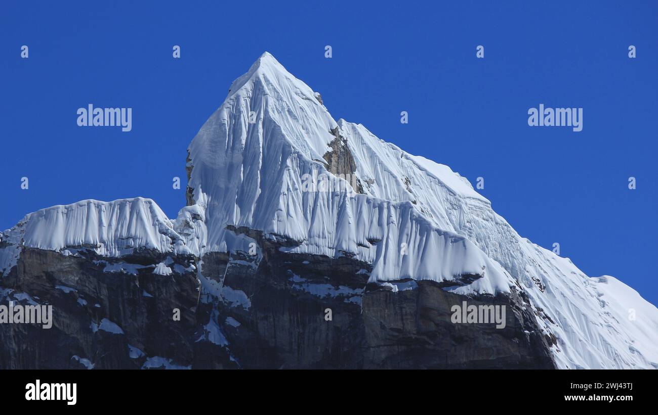 Mount Lobuche seen from Cho la pass, Nepal Stock Photo - Alamy