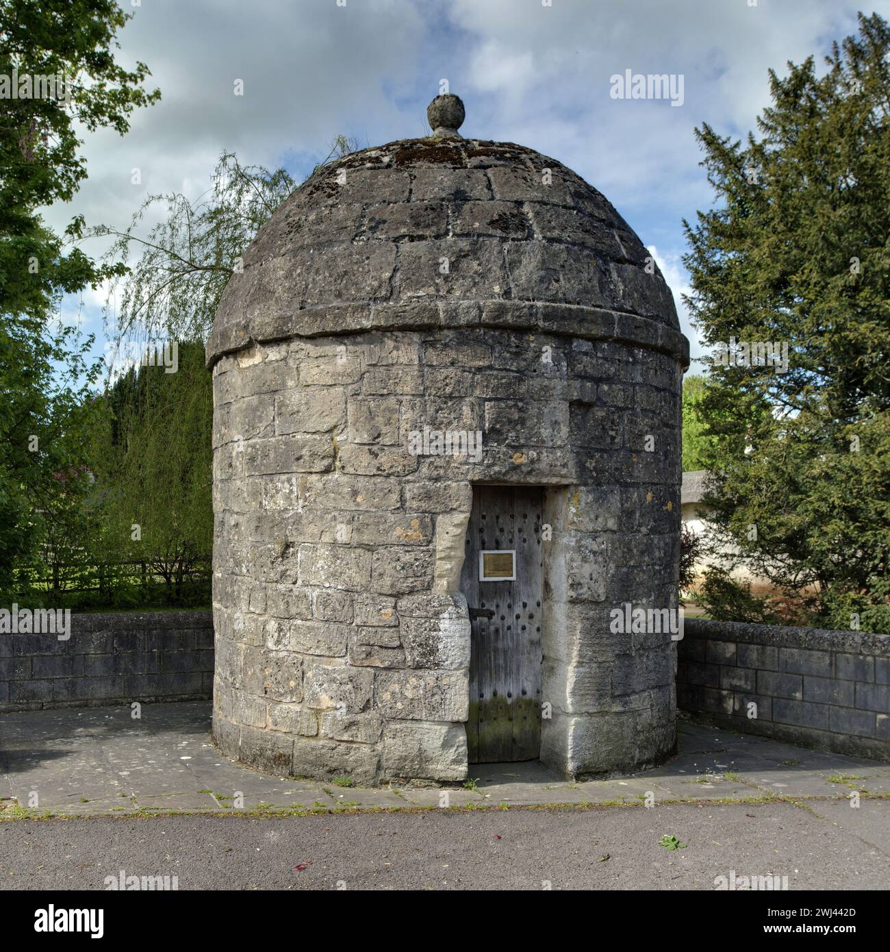Village lock-ups. Shrewton, Wiltshire, built in the early 18th.century ...