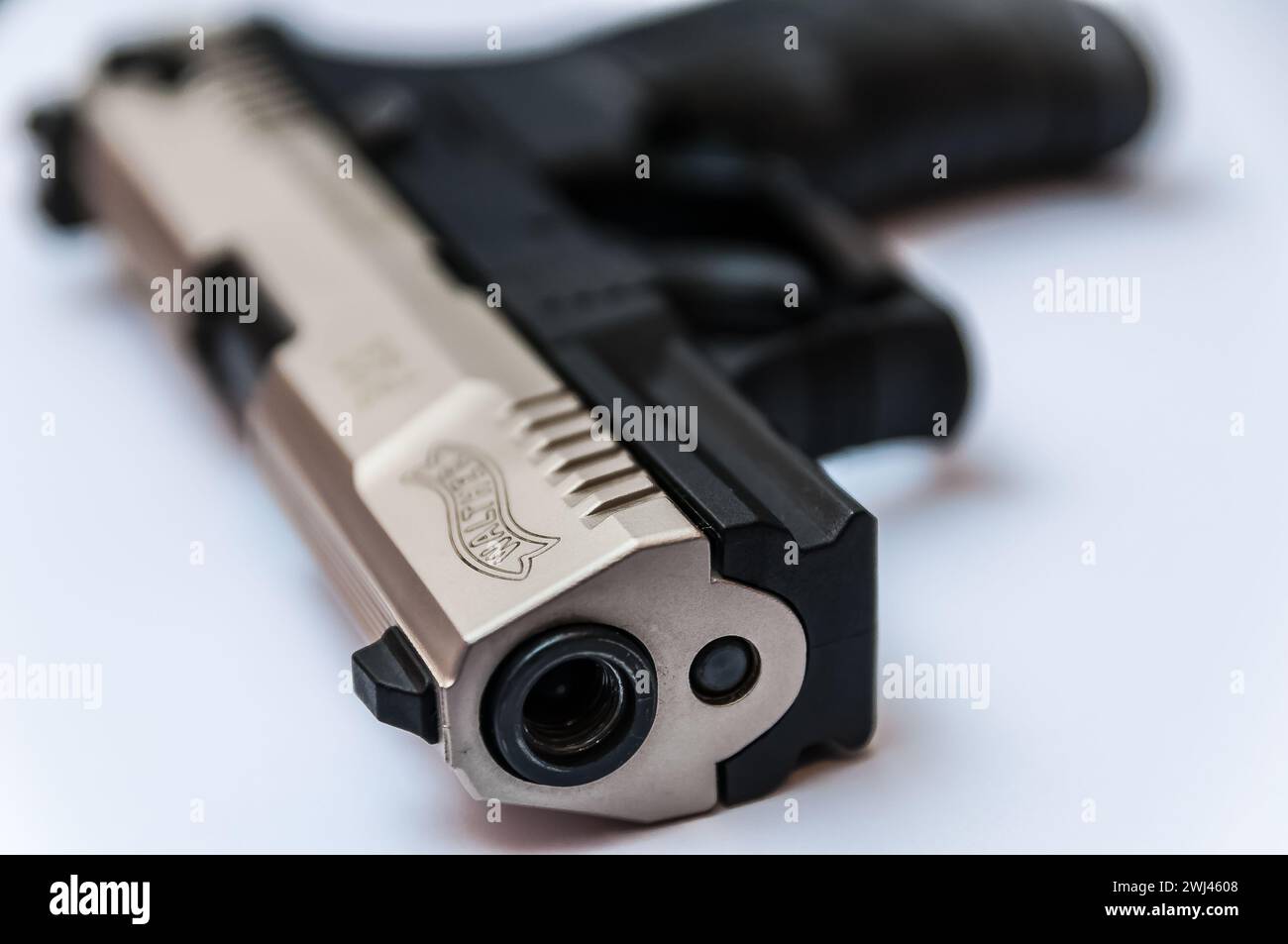 Schrechschusswaffen hi-res stock photography and images - Alamy
