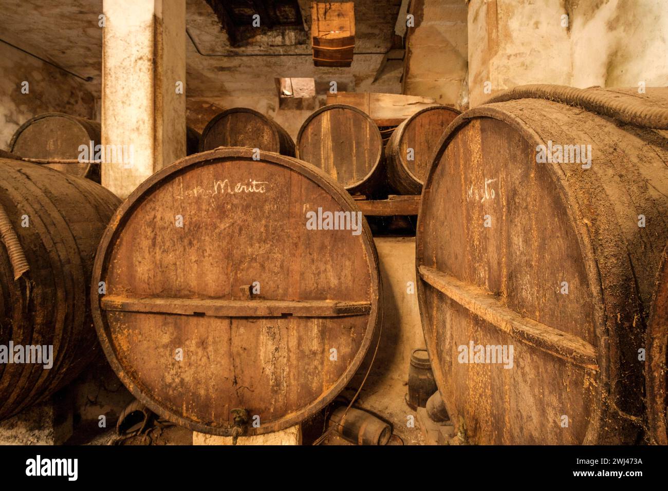 Store in the original container hi-res stock photography and images - Alamy