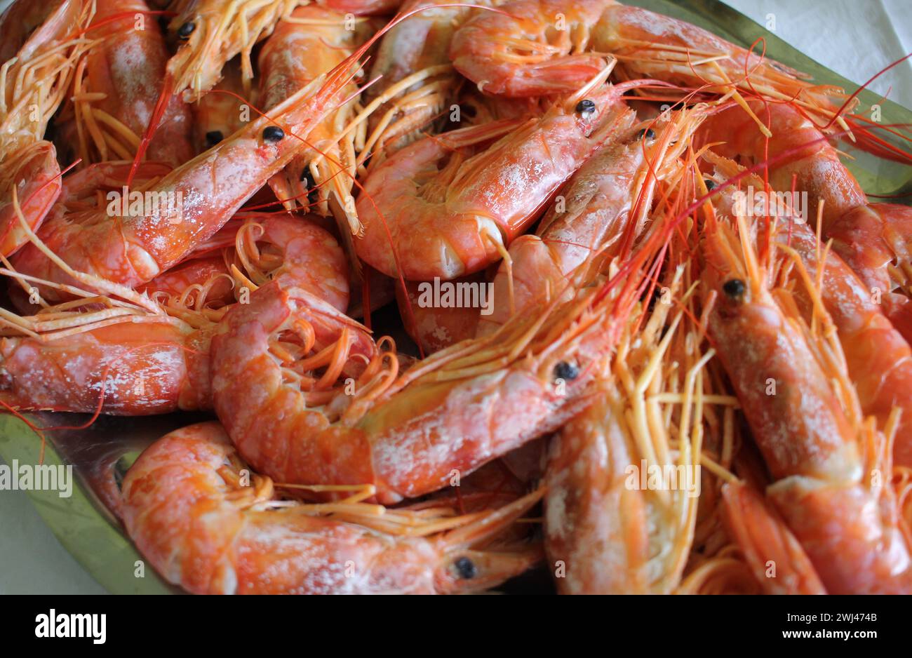 cooked prawns ready to eat for lunch Stock Photo - Alamy
