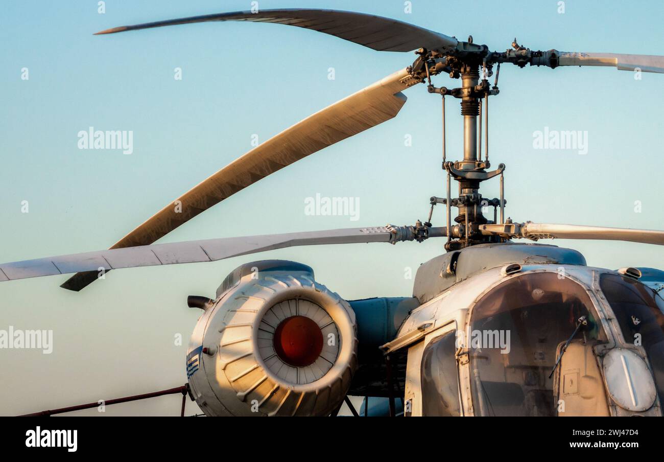 Engine and propeller blades of an old vintage helicopter Stock Photo ...
