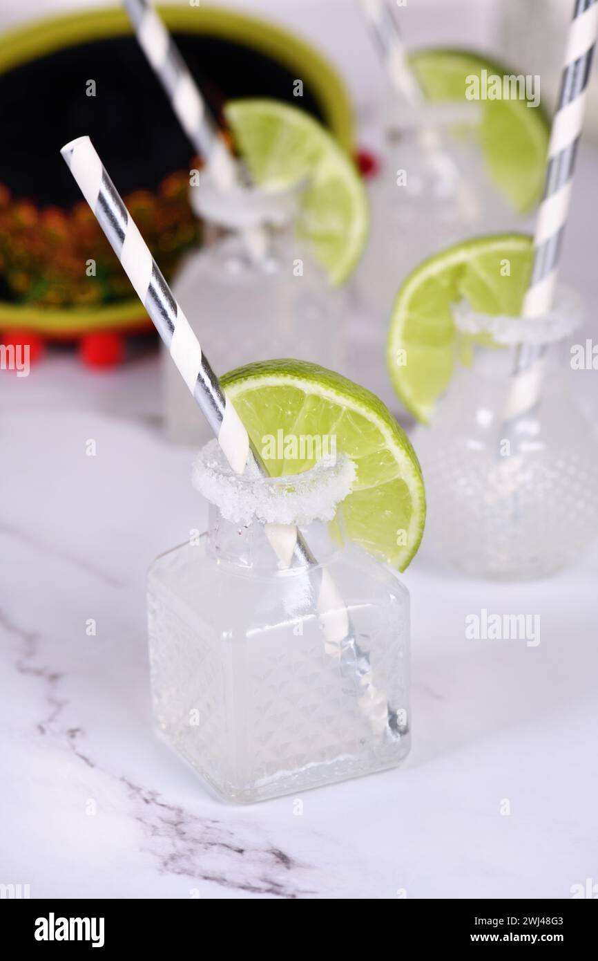 Mini cocktail party hi-res stock photography and images - Alamy