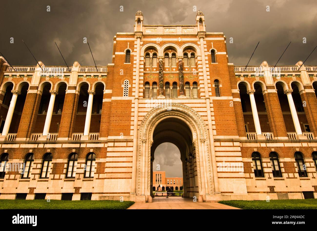 Rice University began 1912 - Lovett Hall with Fondren Library in ...