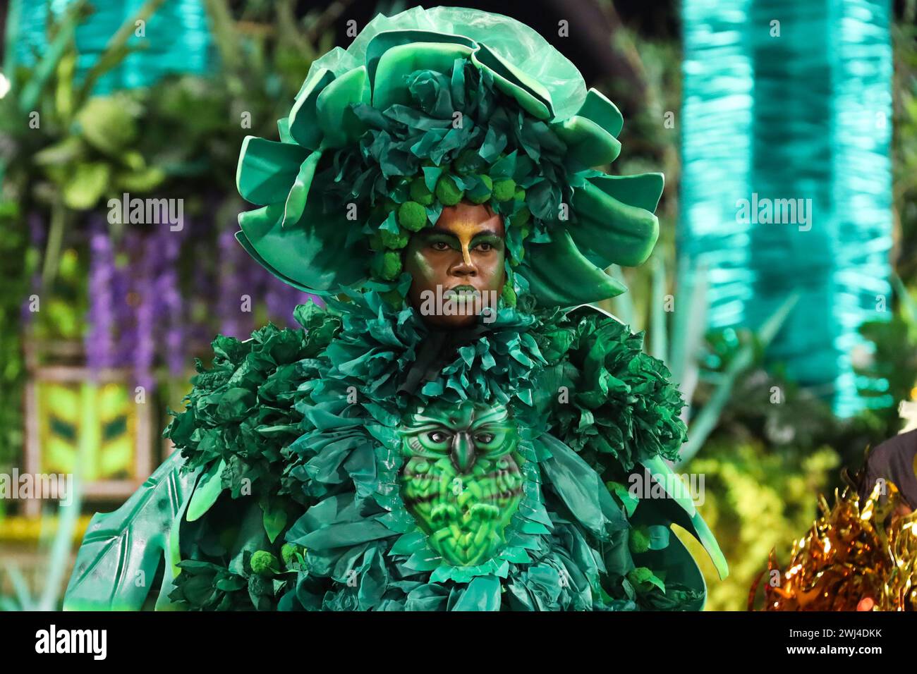 Members of the Perola Negra Samba School during the Access Group ...