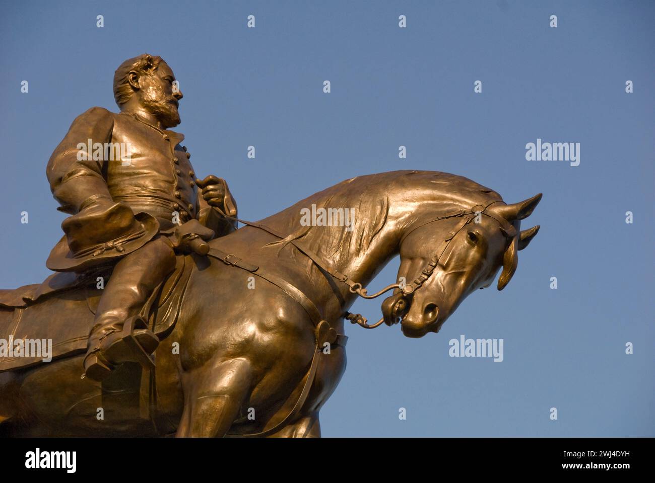 Robert E. Lee, Confederate General during American Civil War - statue ...