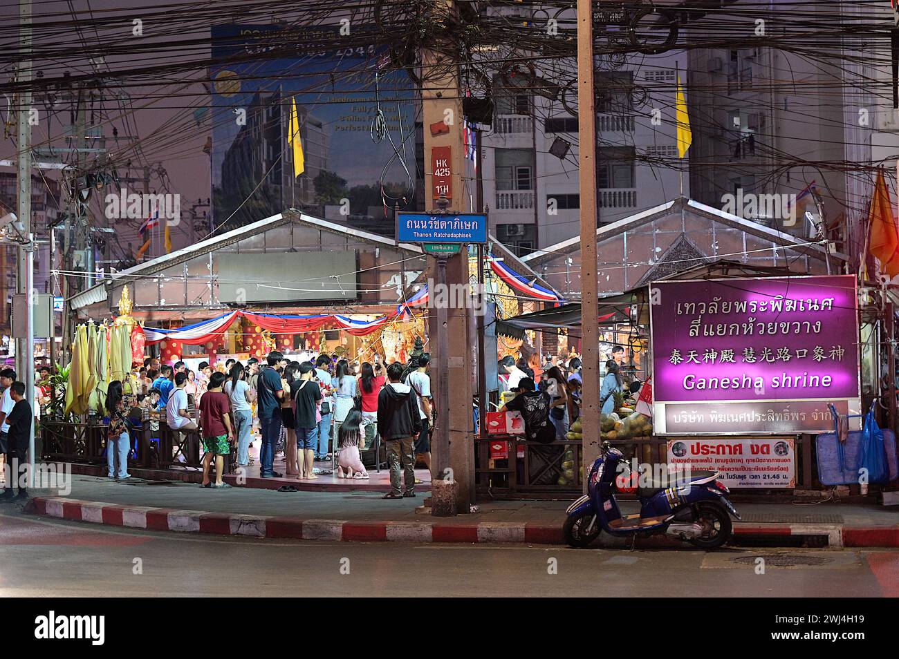 The highly revered Ganesha Shrine at Huai Khwang intersection in ...
