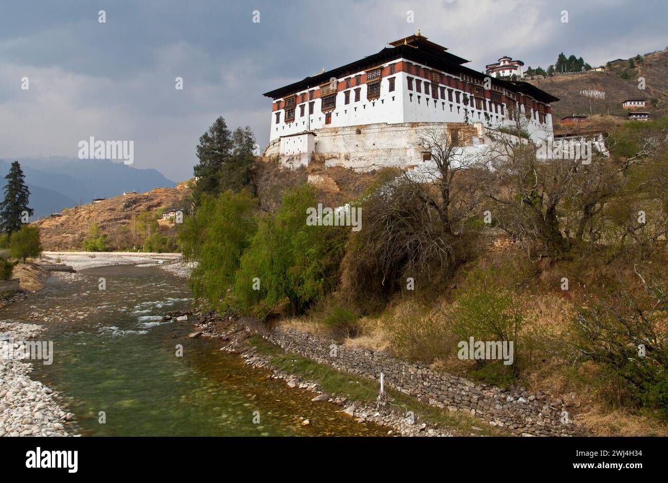 Rinpung (Paro) Dzong with the Ta Dzong (watchtower) and home of ...