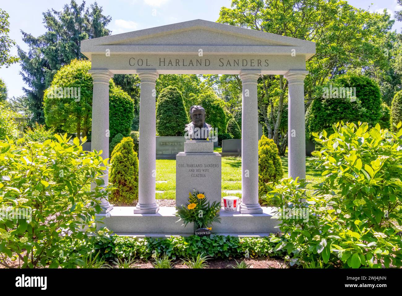 Gravesite Of Colonel Harland Sanders, Founder Of Kentucky Fried Chicken ...